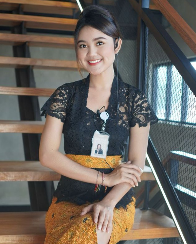 Sintya Good Ponsel Angels